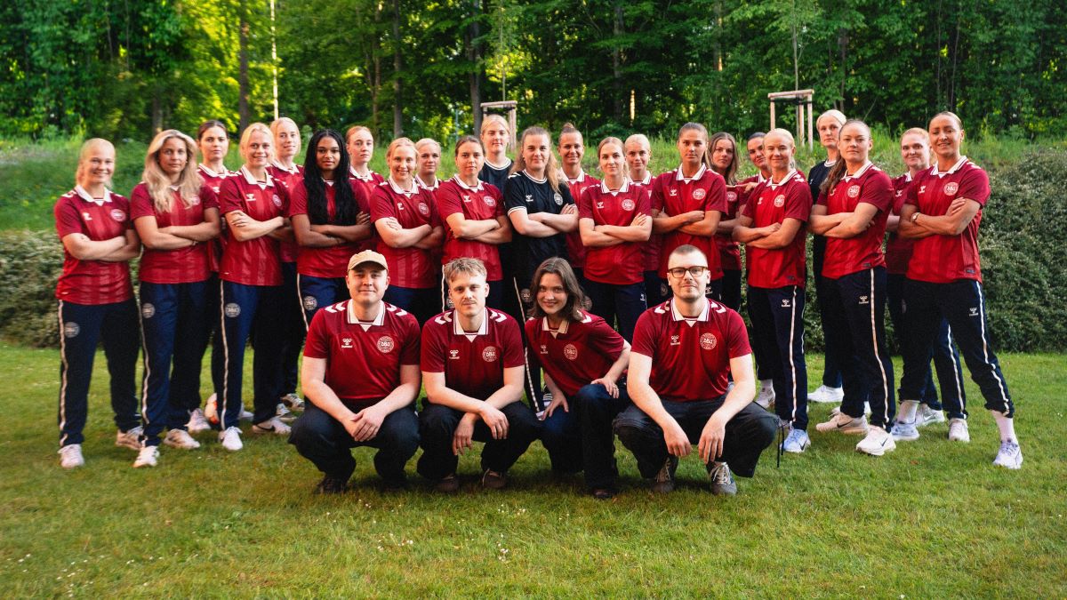 En hyldest til den danske arv: Her er Kvindelandsholdet nye EM-trøje